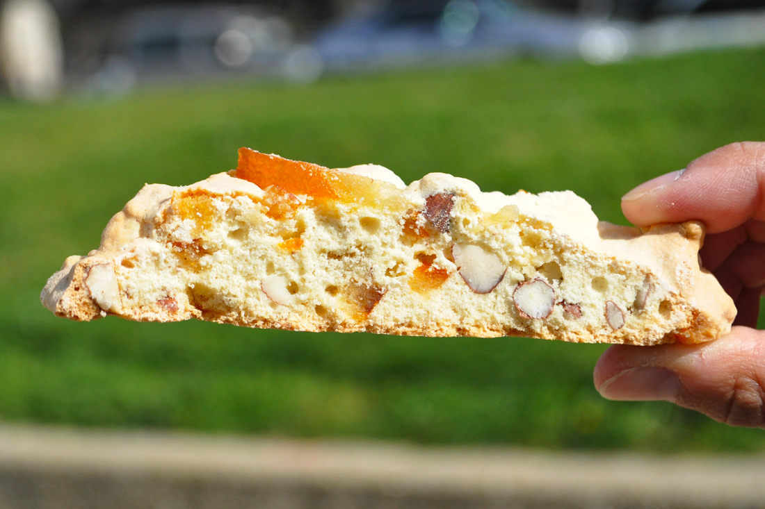 ＊世界の郷土菓子＊ フランスの「Croquants/クロッカン」 – 旅するパティシエ, 旅する本屋